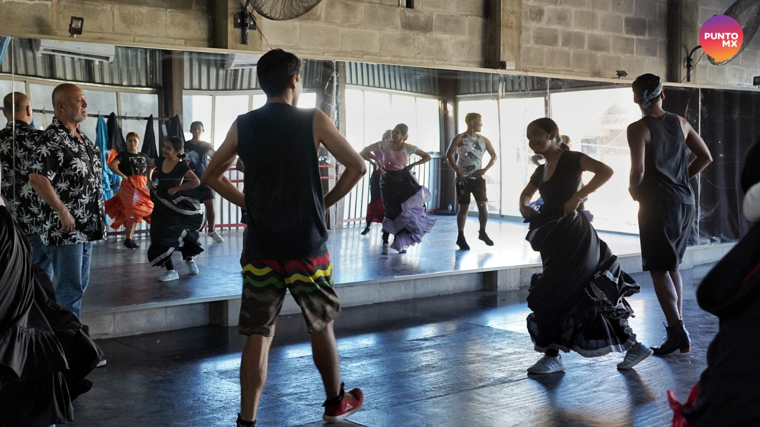 Conoce a Eric Carrillo; la danza le da libertad para expresar y ...