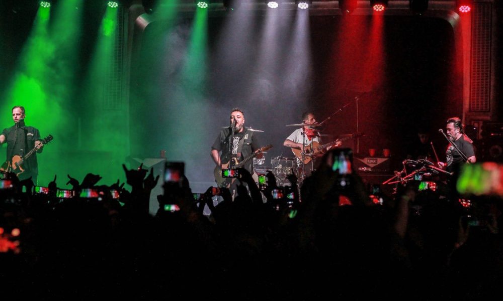 Christian Chávez critica a Molotov y su canción 'Puto' - Punto MX