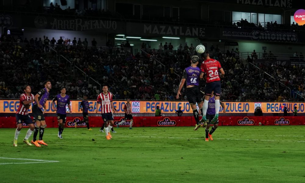 Fallece Sammy Rivas, leyenda de las Chivas - Punto MX