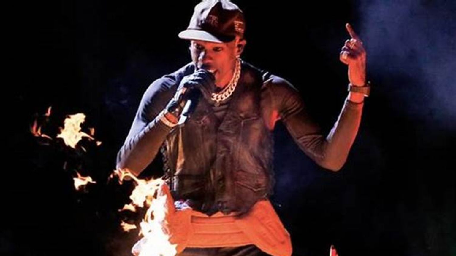 Artistas de primera iluminarán los Grammys 2024 - Punto MX