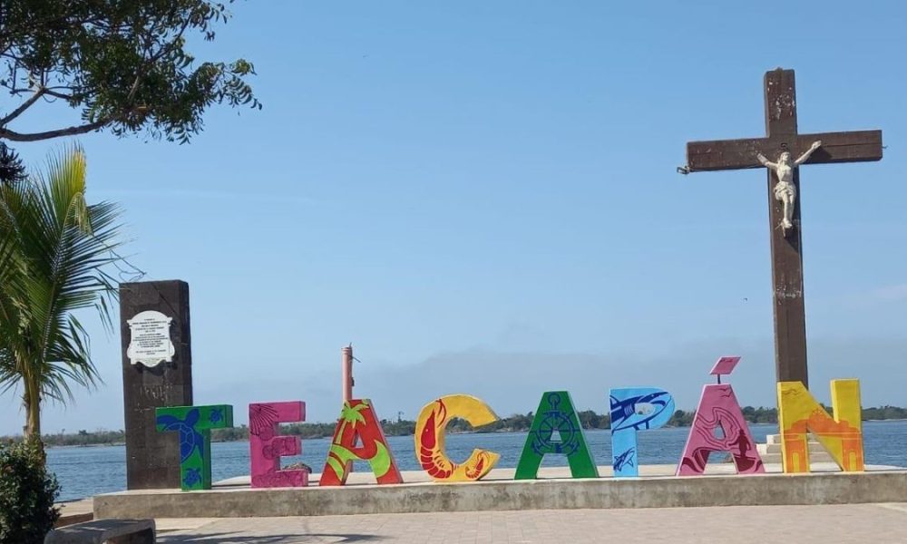 Teacapán registra lleno total para apreciar el Eclipse - Punto MX