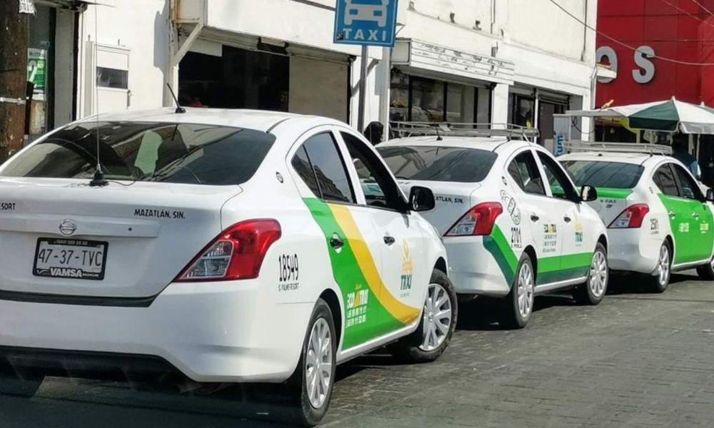 Ecotaxis Verdes en Mazatlán listos para la alta demanda navideña - Punto MX