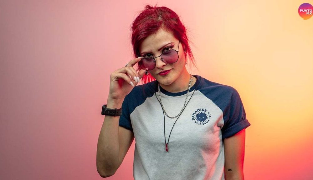 Rubi Red, una mazatleca que plasma arte sobre el Mundial de Futbol en ...